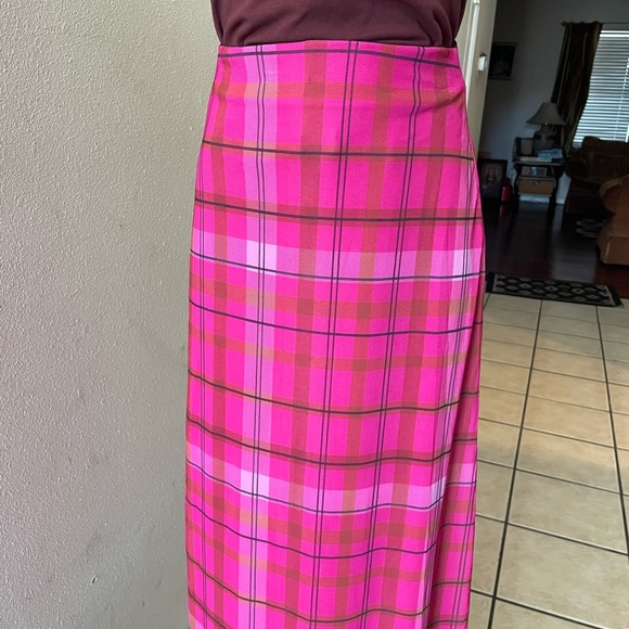 Chelsea & Violet | Skirts | Chelsea Violet Vibrant Pink Plaid Pencil ...